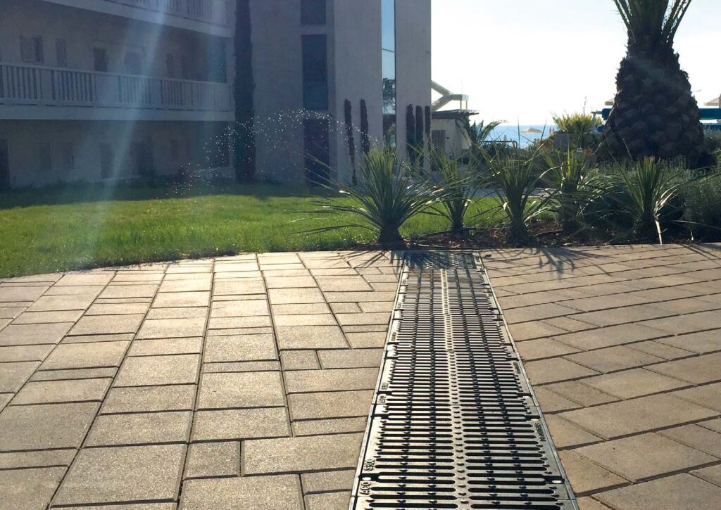 Sistemas de drenaje superficial | Rejillas y Canales ACO